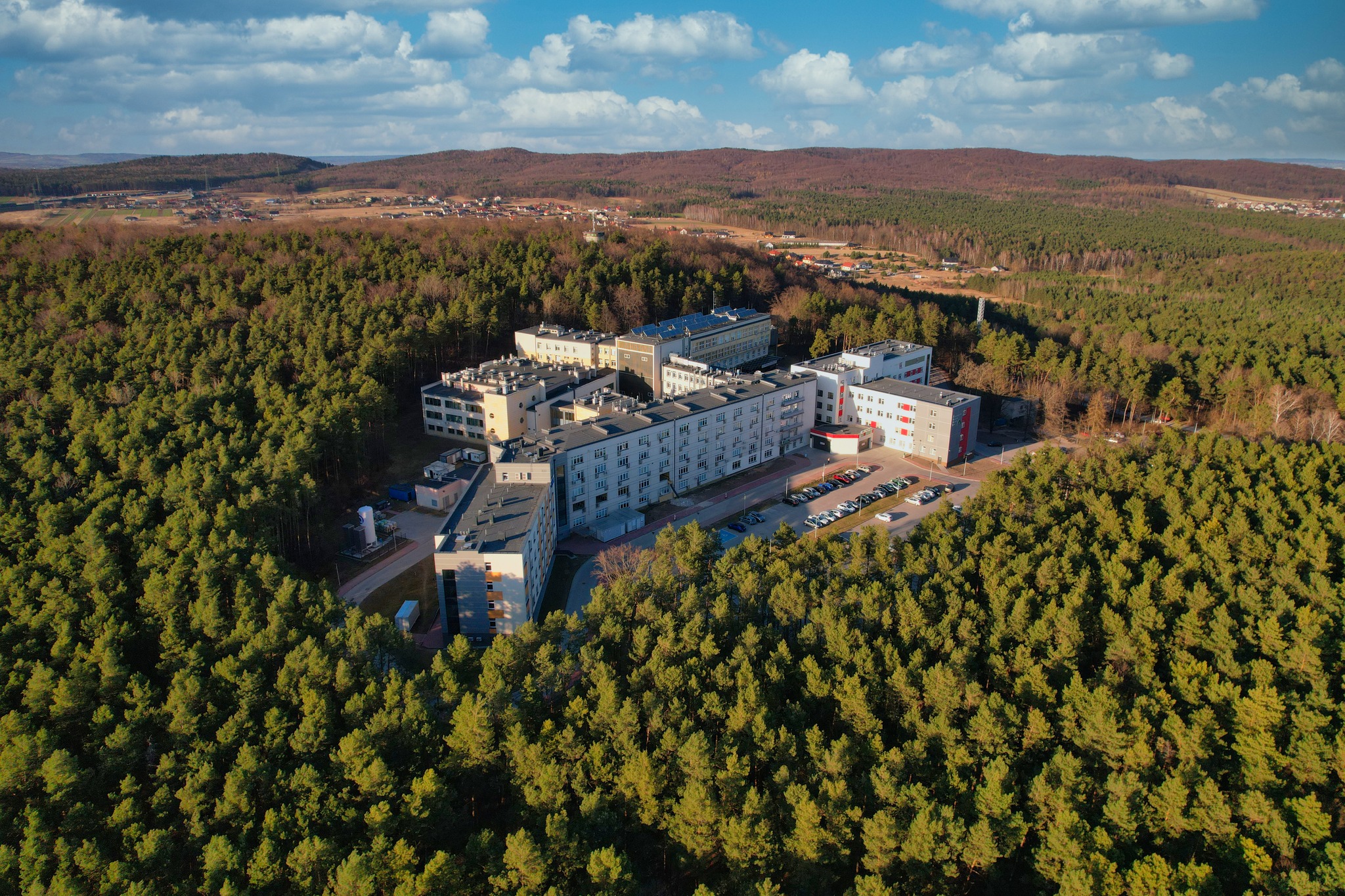 Podpisanie umowy z WSS im. św. Rafała Czerwonej Górze